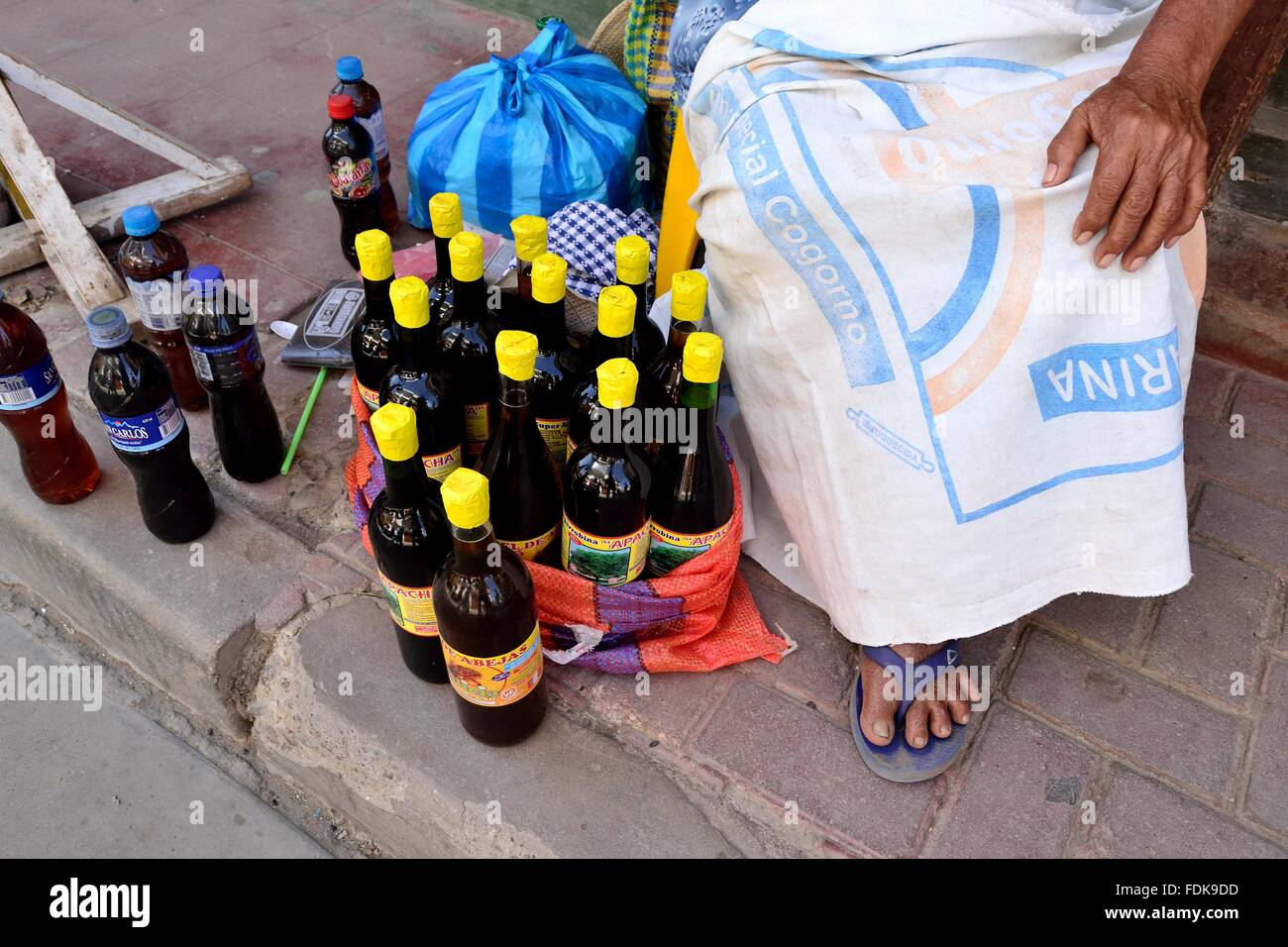 Bee markets hi-res stock photography and images - Alamy