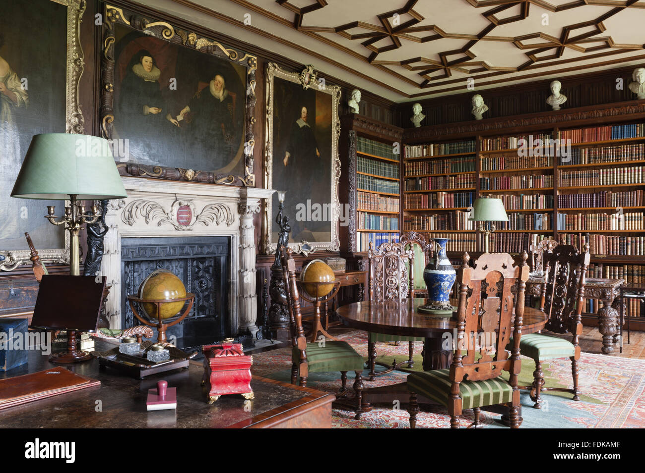 Tudor style ceiling High Resolution Stock Photography and Images - Alamy