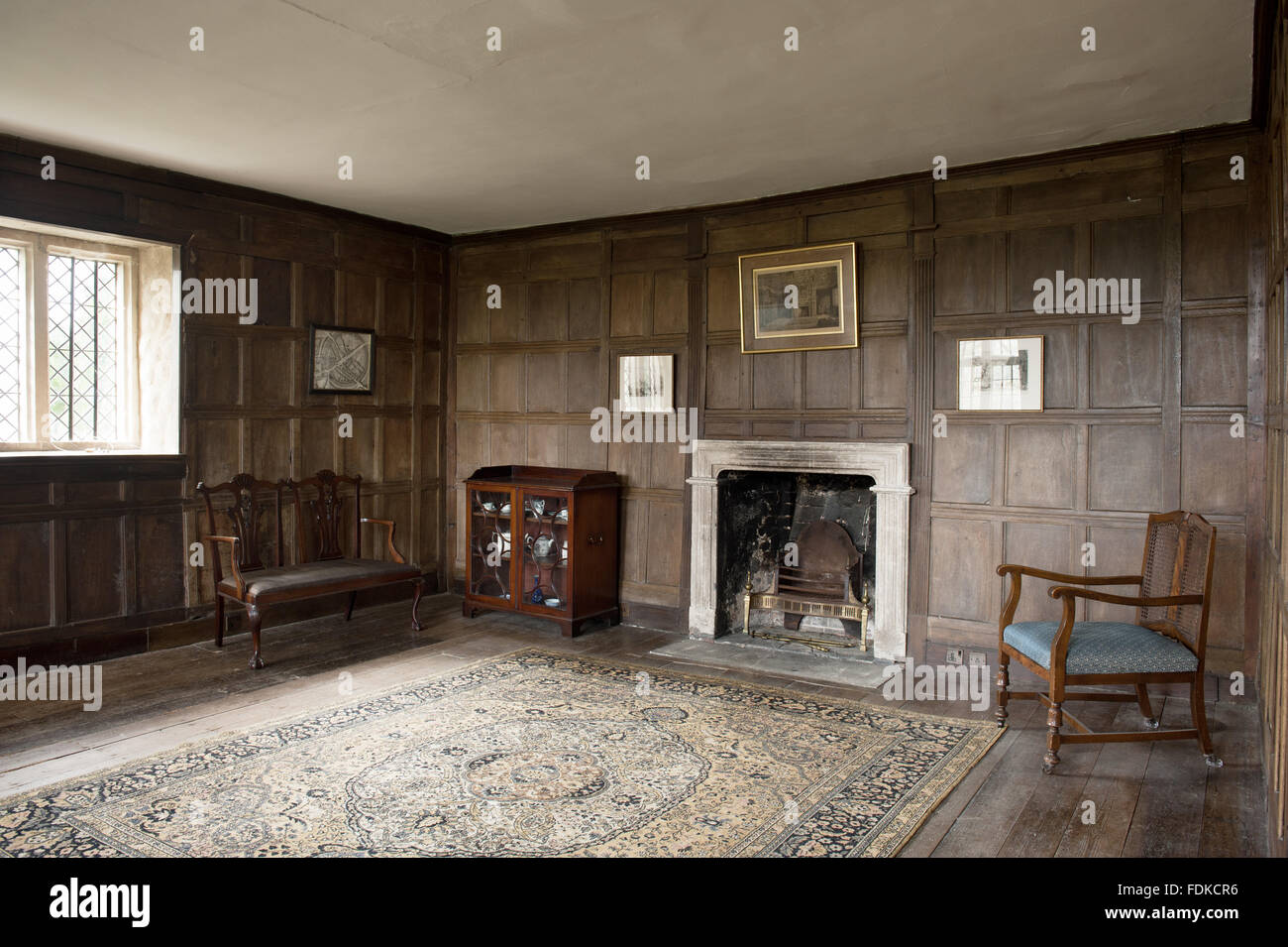 Filming in bedroom hi-res stock photography and images - Alamy