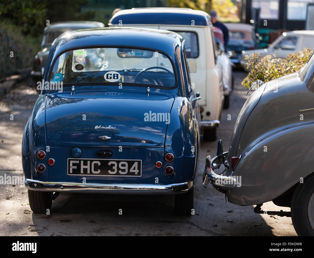 Line of veteran cars hi-res stock photography and images - Alamy
