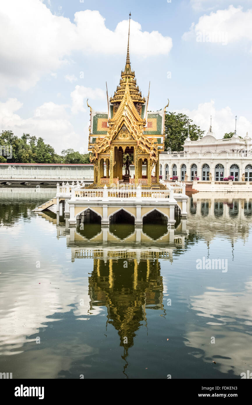 Decorative buildings hi-res stock photography and images - Alamy