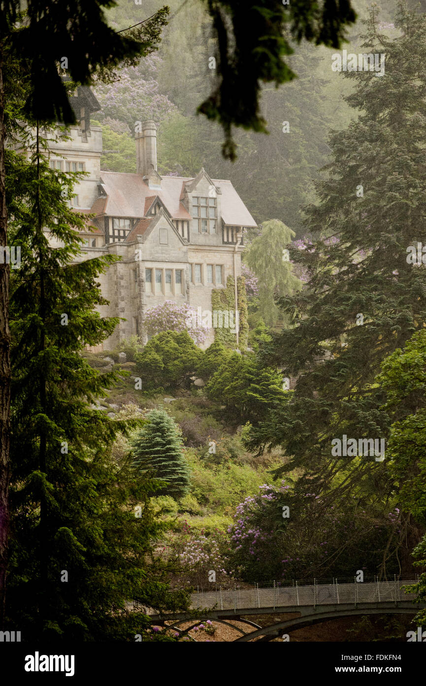 Cragside house hi-res stock photography and images - Alamy