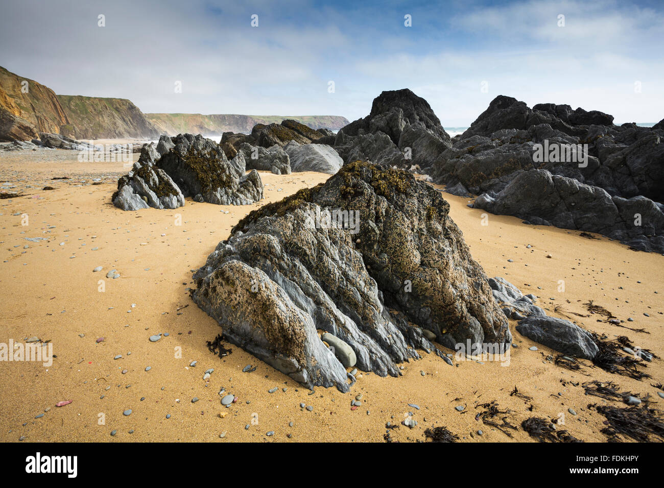 Pembrokeshire wales rocks geology hi-res stock photography and images ...