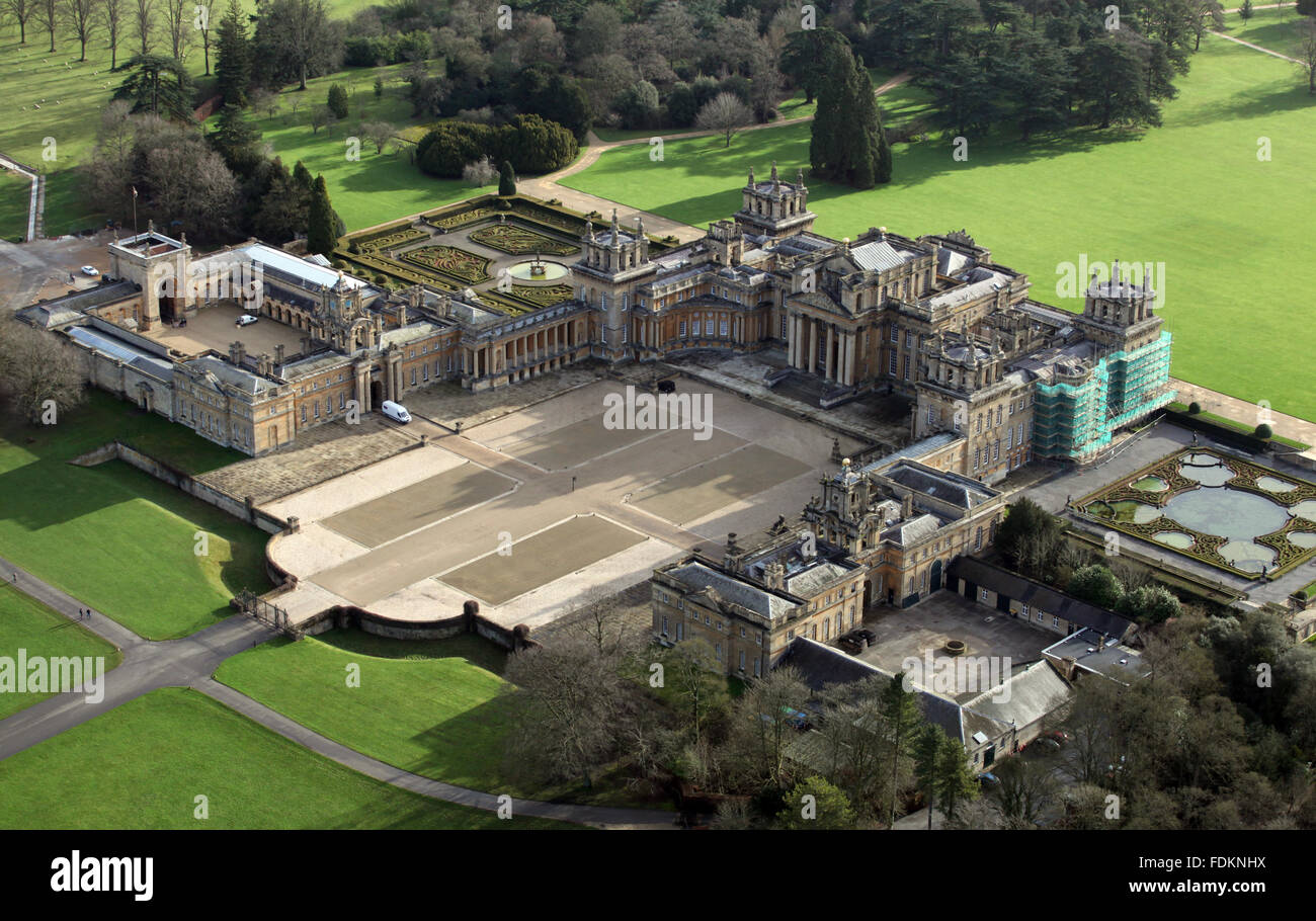 Aerial view blenheim palace hi-res stock photography and images - Alamy