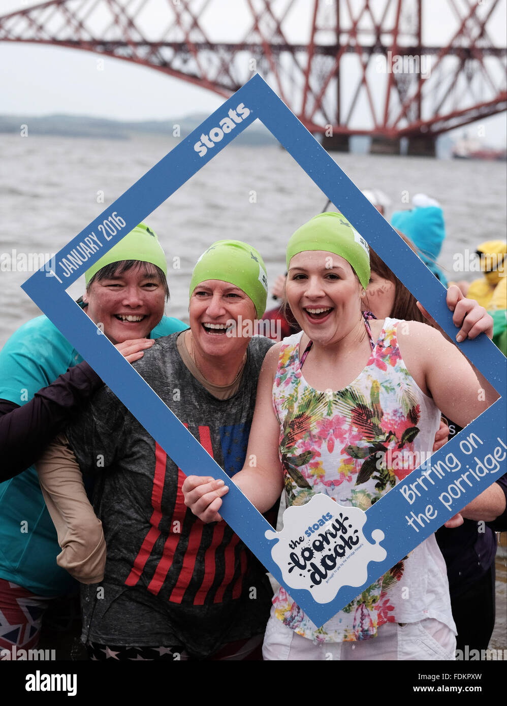 Hundreds of Loony Dookers take part in the traditional New Year's Day ...