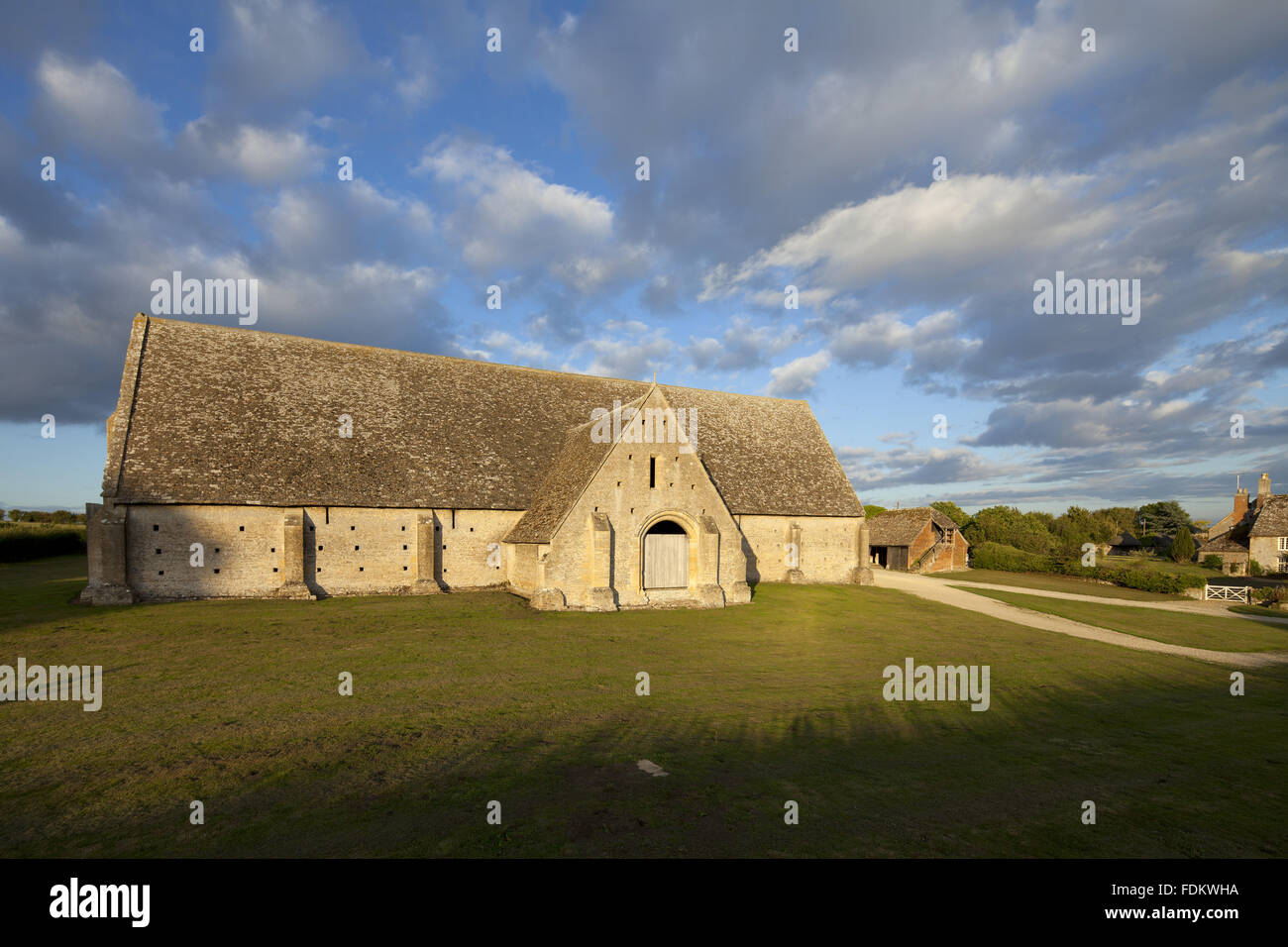 Great Coxwell Barn, Oxfordshire, a thirteenth-century Cistercian ...