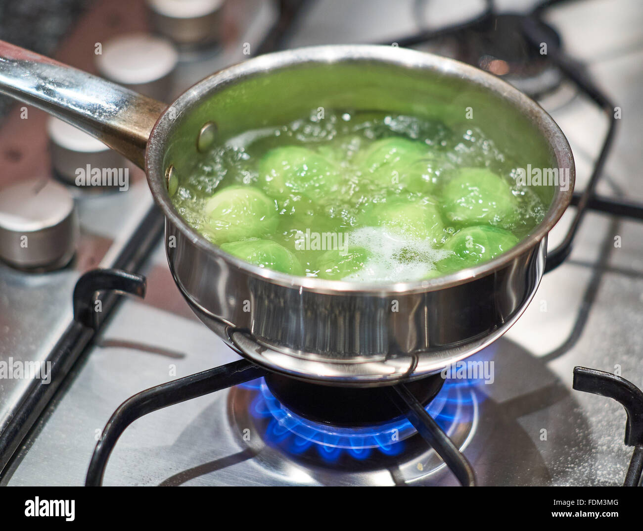 Boiling hi-res stock photography and images - Alamy