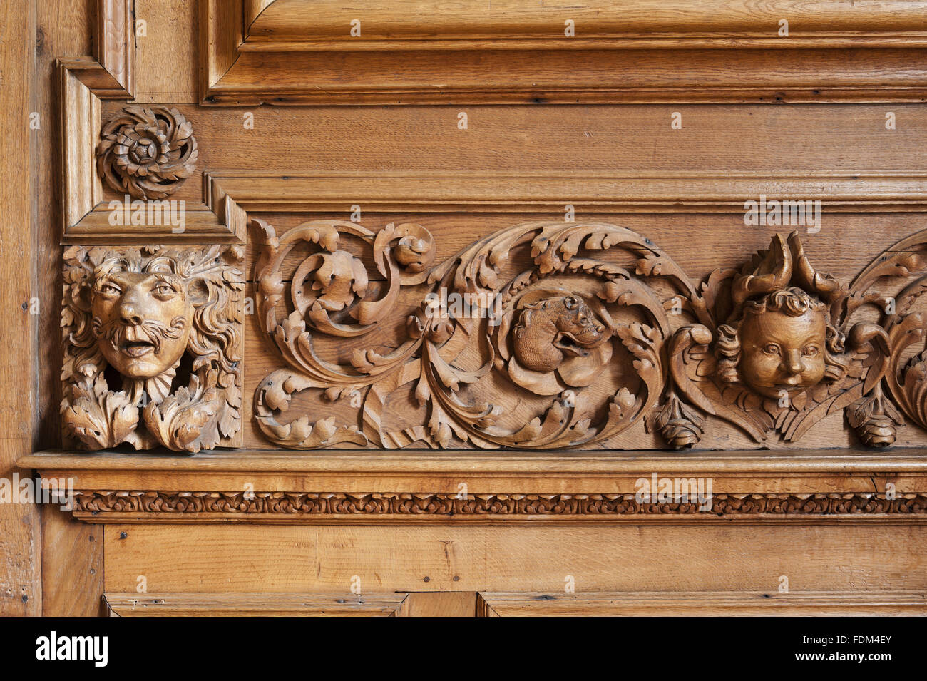 Frieze 1 hi-res stock photography and images - Alamy