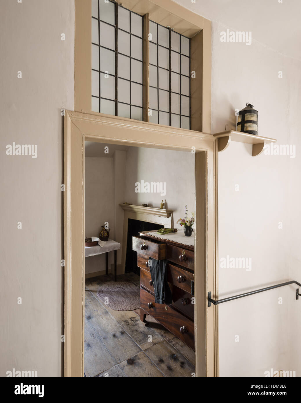 Cottage interiors hi-res stock photography and images - Alamy