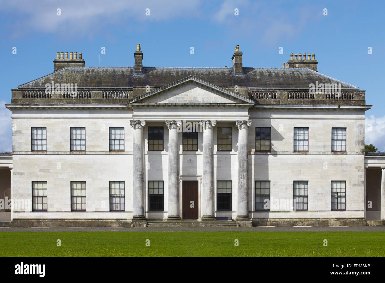 Coole house hi-res stock photography and images - Alamy