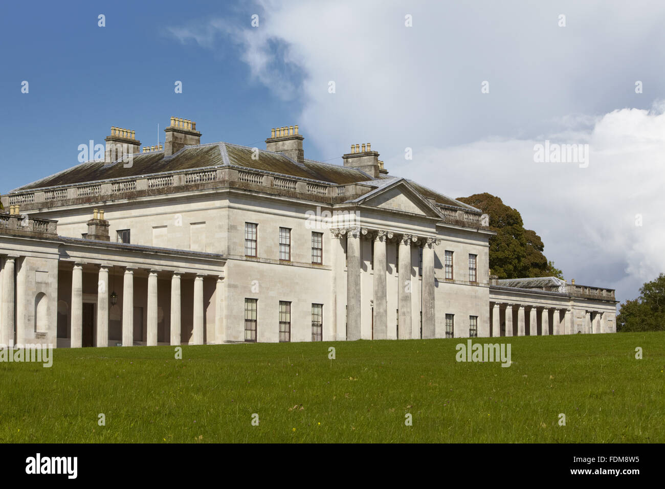 Coole house hi-res stock photography and images - Alamy