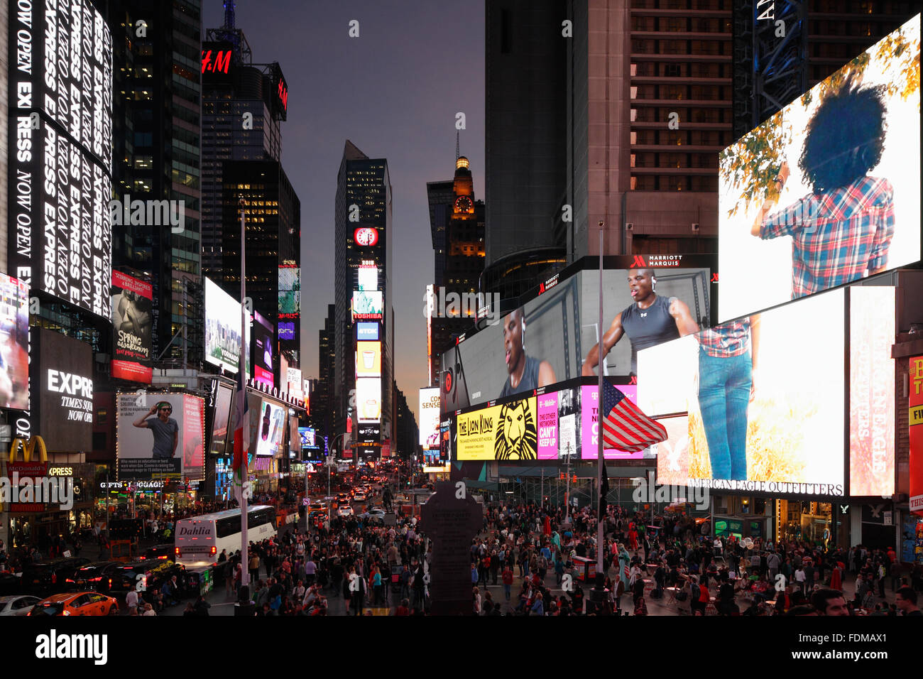 Times square from above hi-res stock photography and images - Alamy