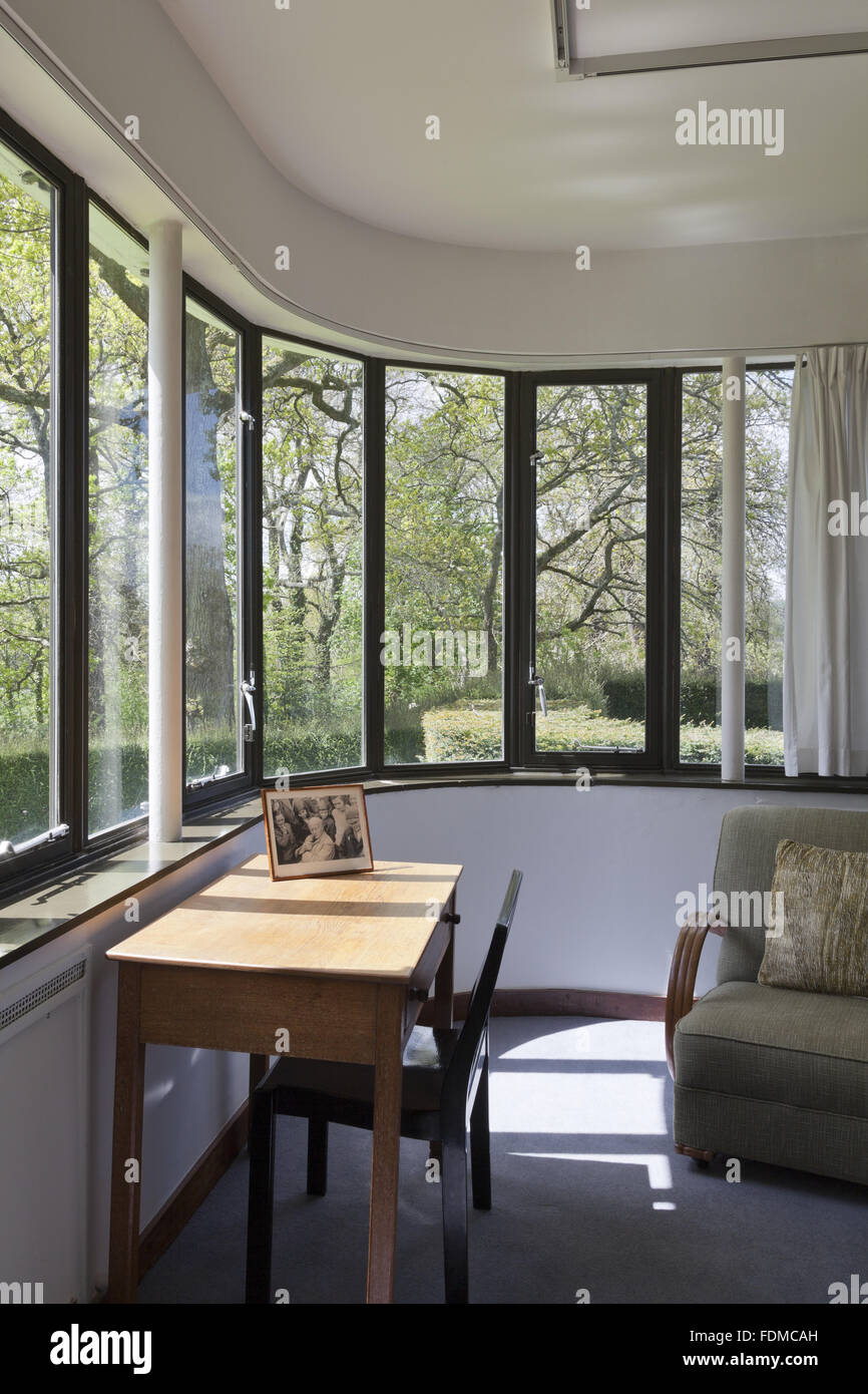 The curved windows of the Study at High Cross House, Dartington, Devon ...