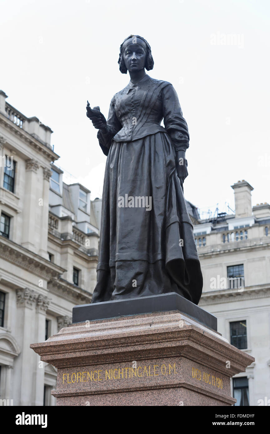 Florence Nightingale statue by Arthur George Walker (1861-1936), London ...