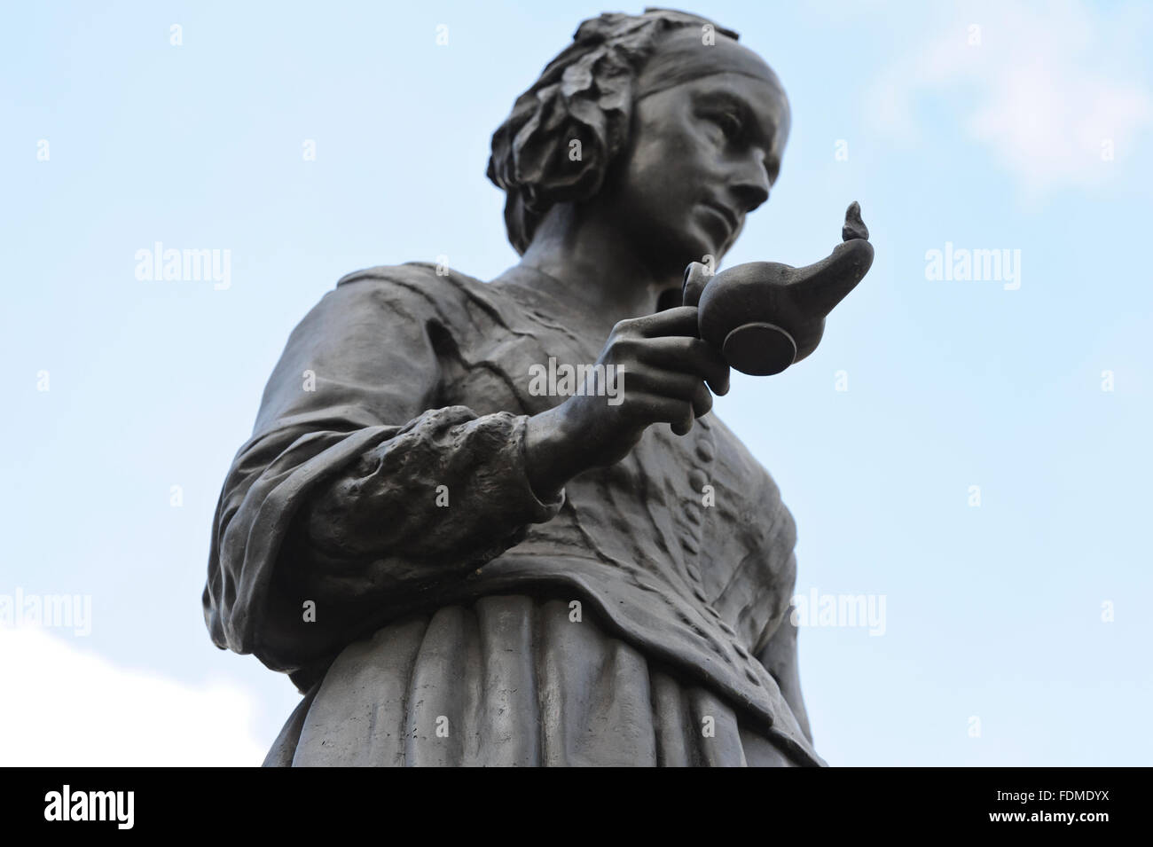 Florence Nightingale statue by Arthur George Walker (1861-1936), London ...