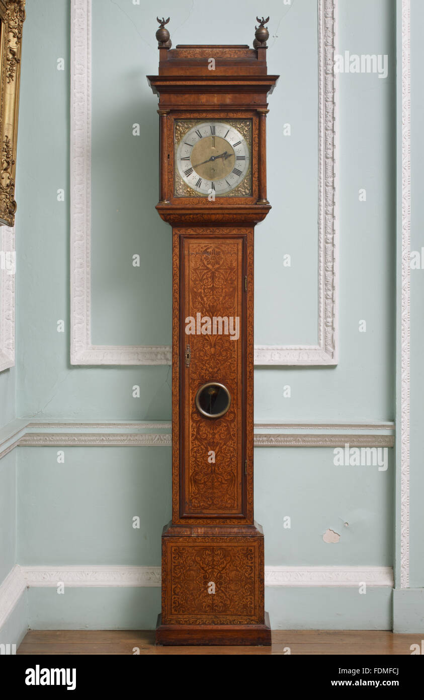 Longcase clock hi-res stock photography and images - Alamy