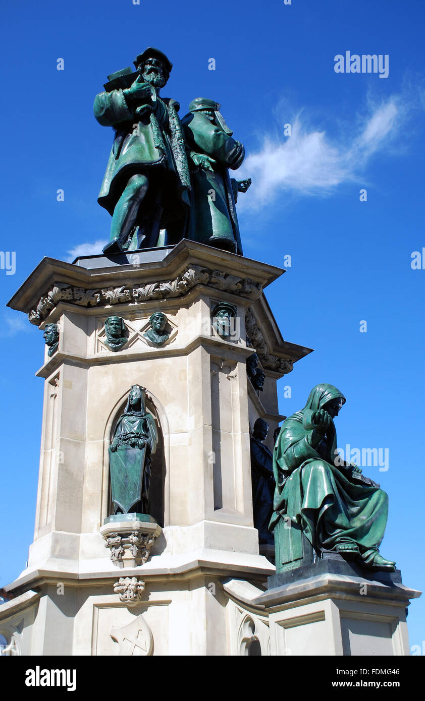 Building And Gutenberg Memorial High Resolution Stock Photography and ...