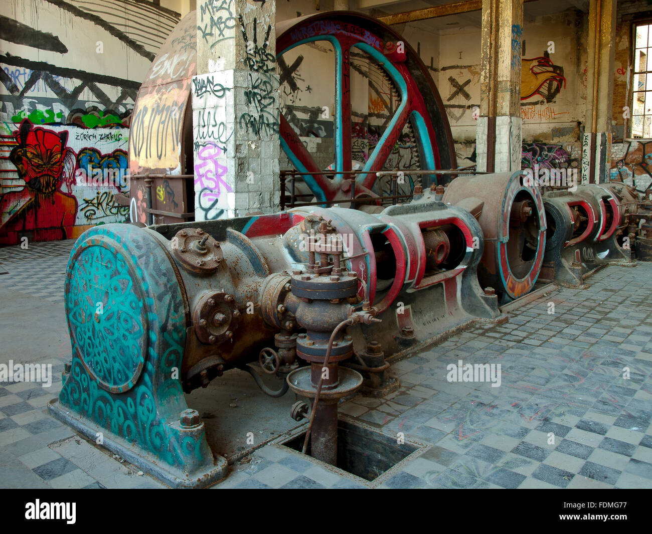 Run Down Factory Stock Photos & Run Down Factory Stock Images - Alamy