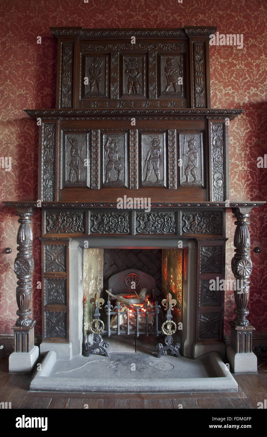 Library fireplaces hi-res stock photography and images - Alamy