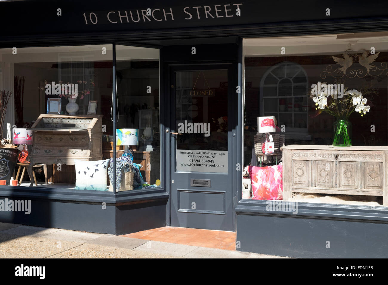 Antique shop, 10 Church Street, Woodbridge, Suffolk, England Stock ...