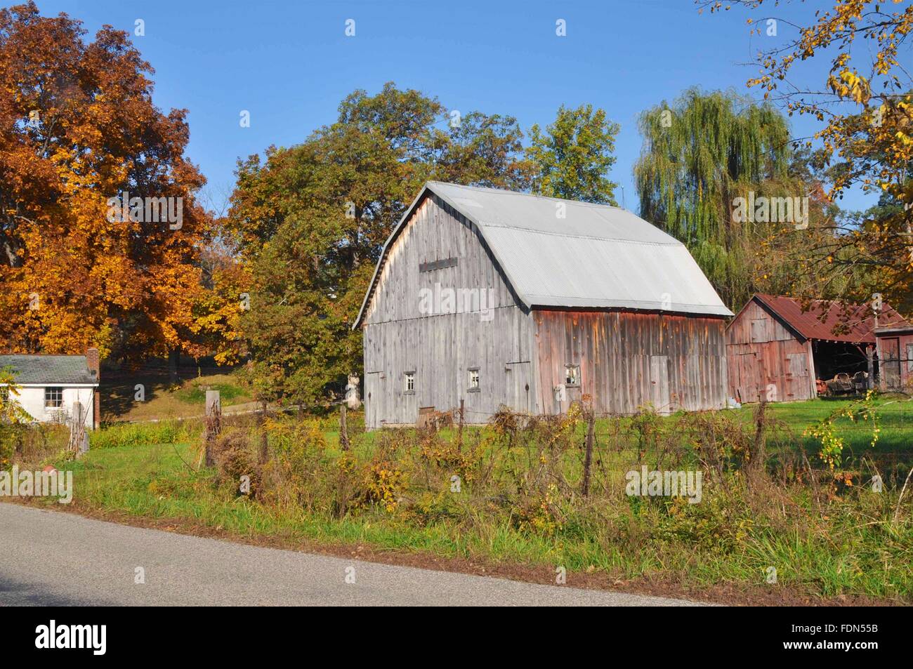Rural buildings hi-res stock photography and images - Alamy
