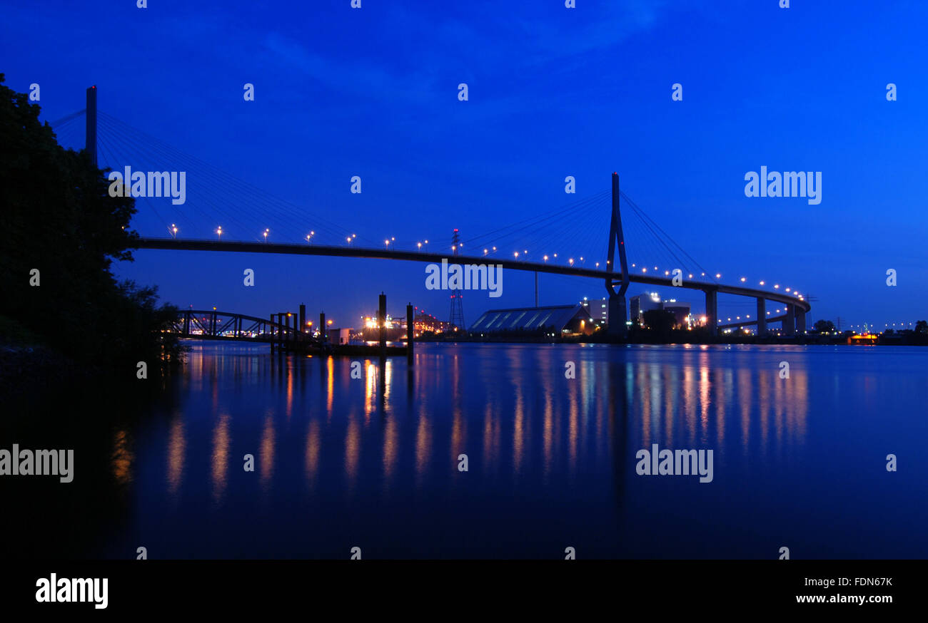 Bridge River Kohlbrand Bridge Hamburg Stock Photos & Bridge River ...