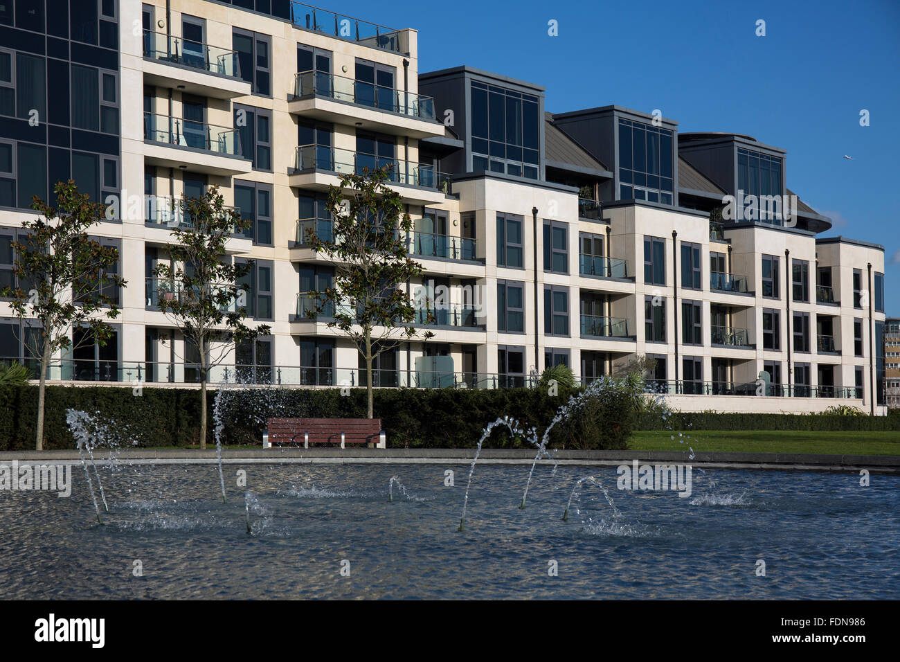 Modern riverside flats hi-res stock photography and images - Alamy