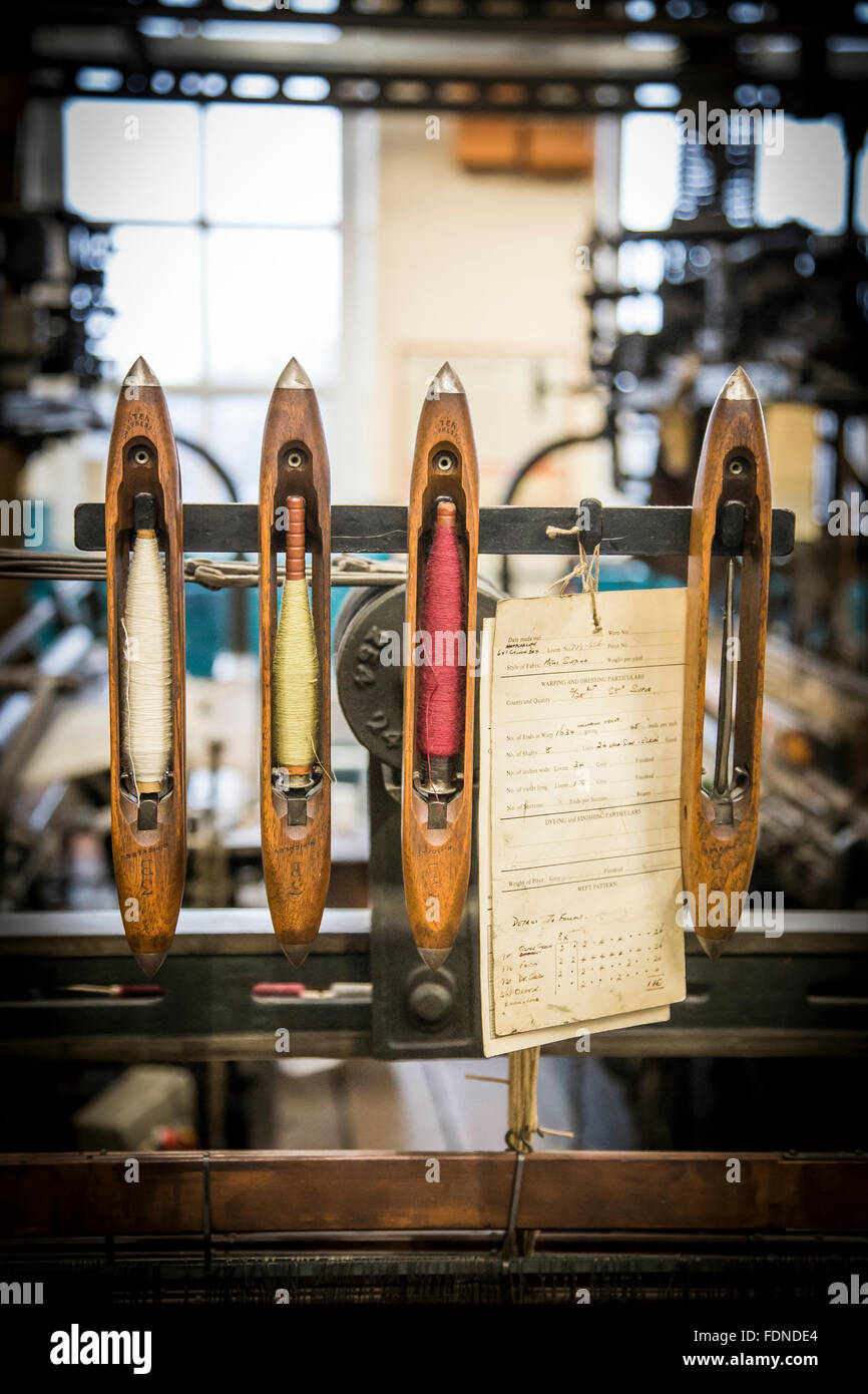 Jacquard loom weaving shuttle hi-res stock photography and images - Alamy