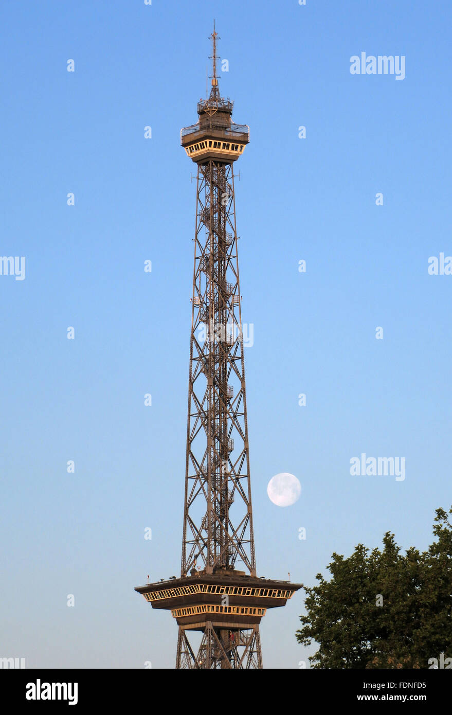 Radio city tower moon hi-res stock photography and images - Alamy