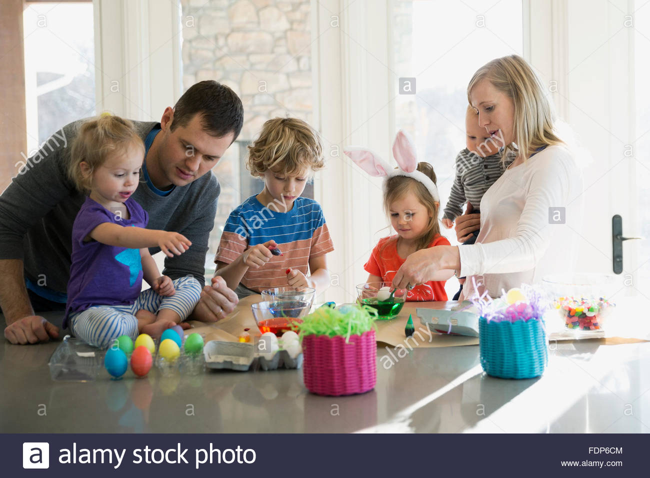3 4 eggs hi-res stock photography and images - Alamy