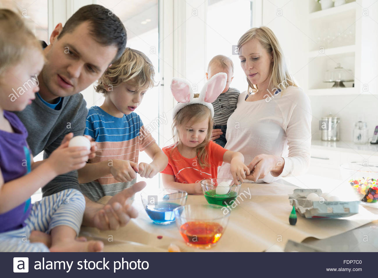 3 4 eggs hi-res stock photography and images - Alamy