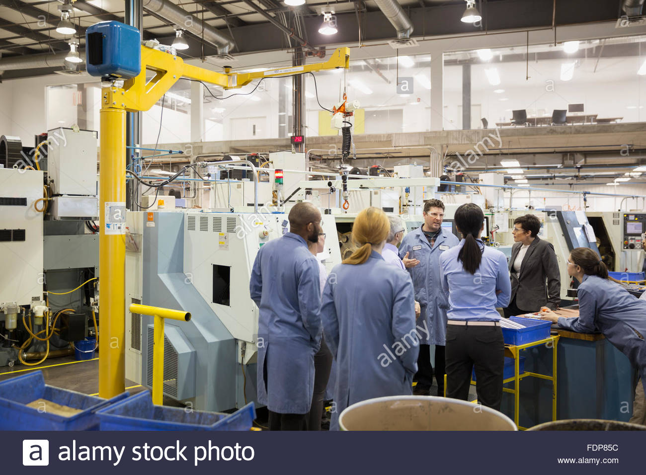 Chinese worker assembly line hi-res stock photography and images - Alamy