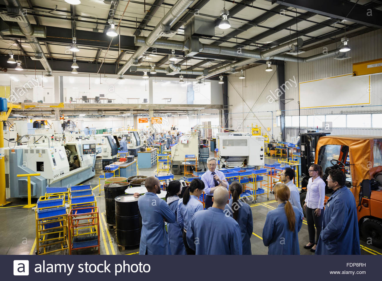 Manager meeting factory worker hi-res stock photography and images - Alamy