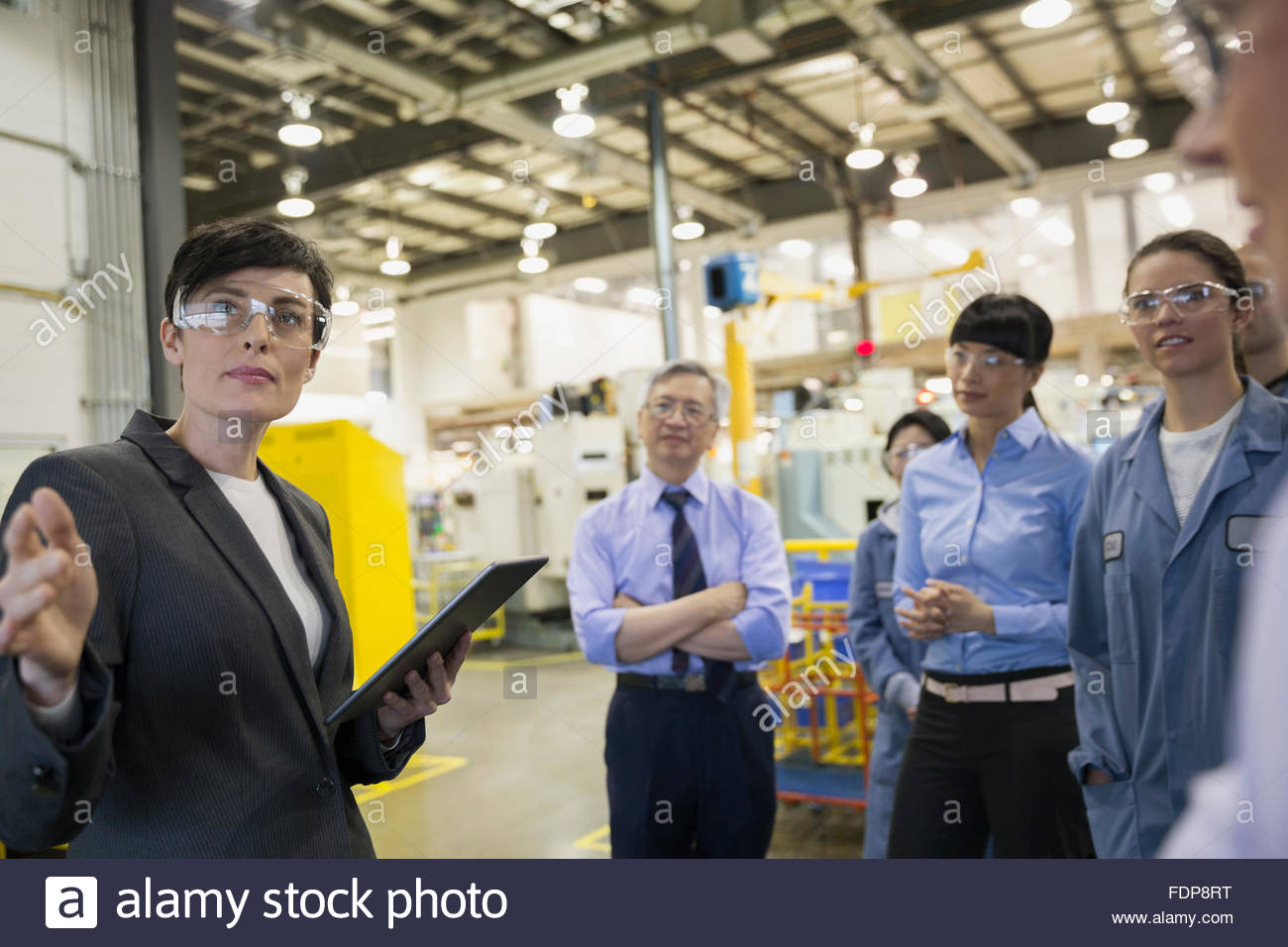 Manager meeting factory worker hi-res stock photography and images - Alamy
