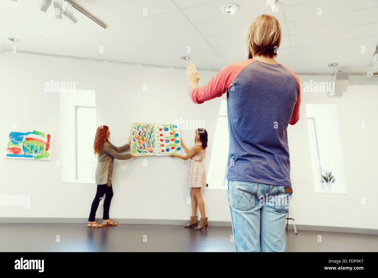 Painting hanging in walls hi-res stock photography and images - Alamy