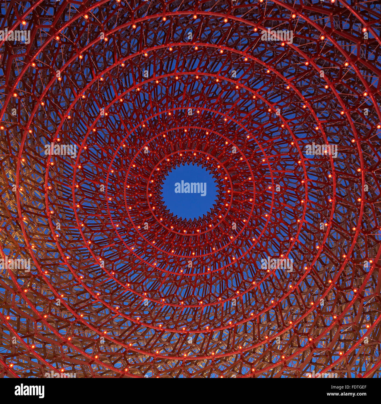 Illuminated aluminium lattice structure hi-res stock photography and ...