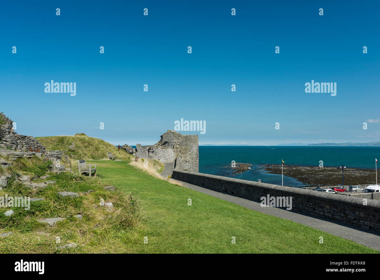 Cardigan castle hi-res stock photography and images - Alamy