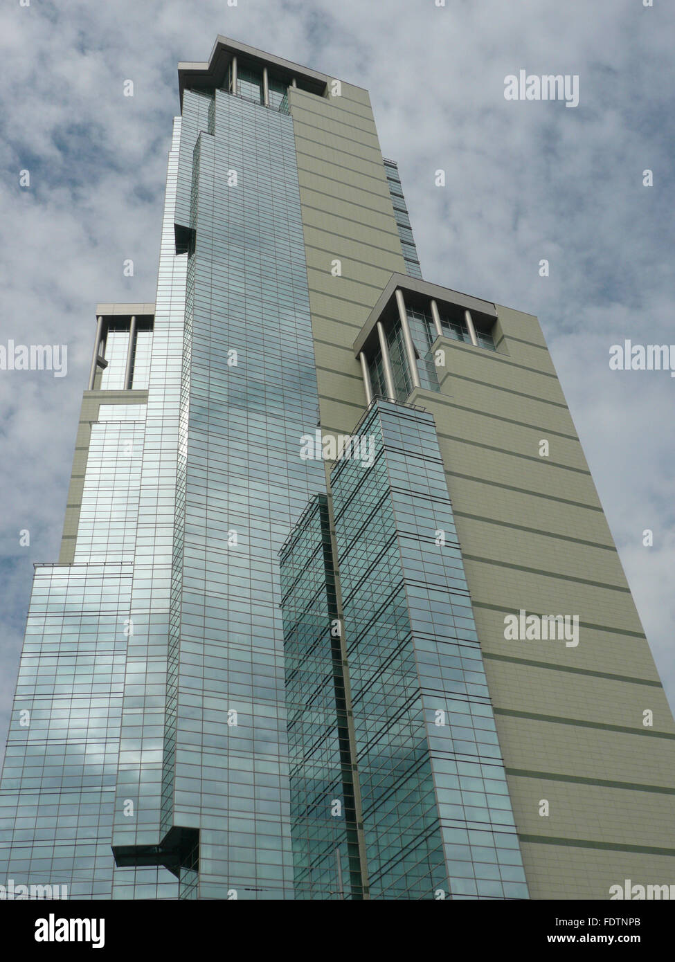 edge of office building Stock Photo - Alamy