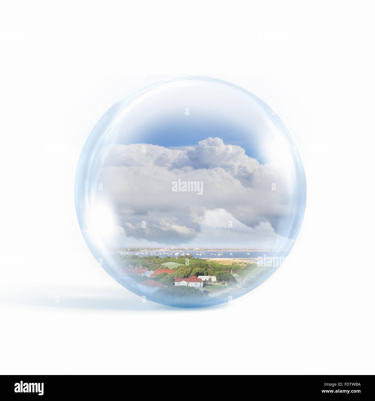 Glass house residential exterior Cut Out Stock Images & Pictures - Alamy