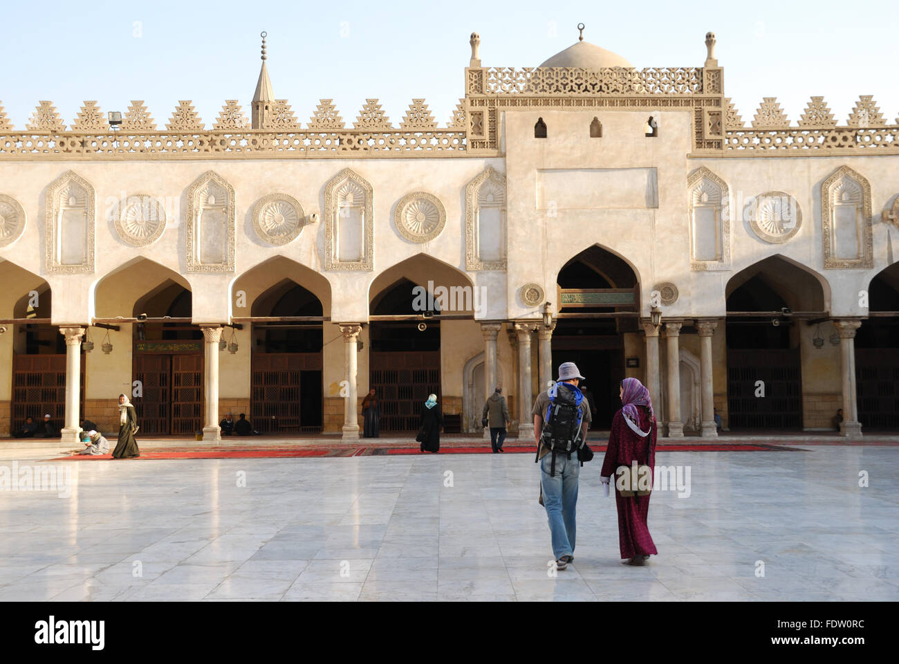 Courtyard of the al azhar mosque in cairo egypt oldest hi-res stock ...