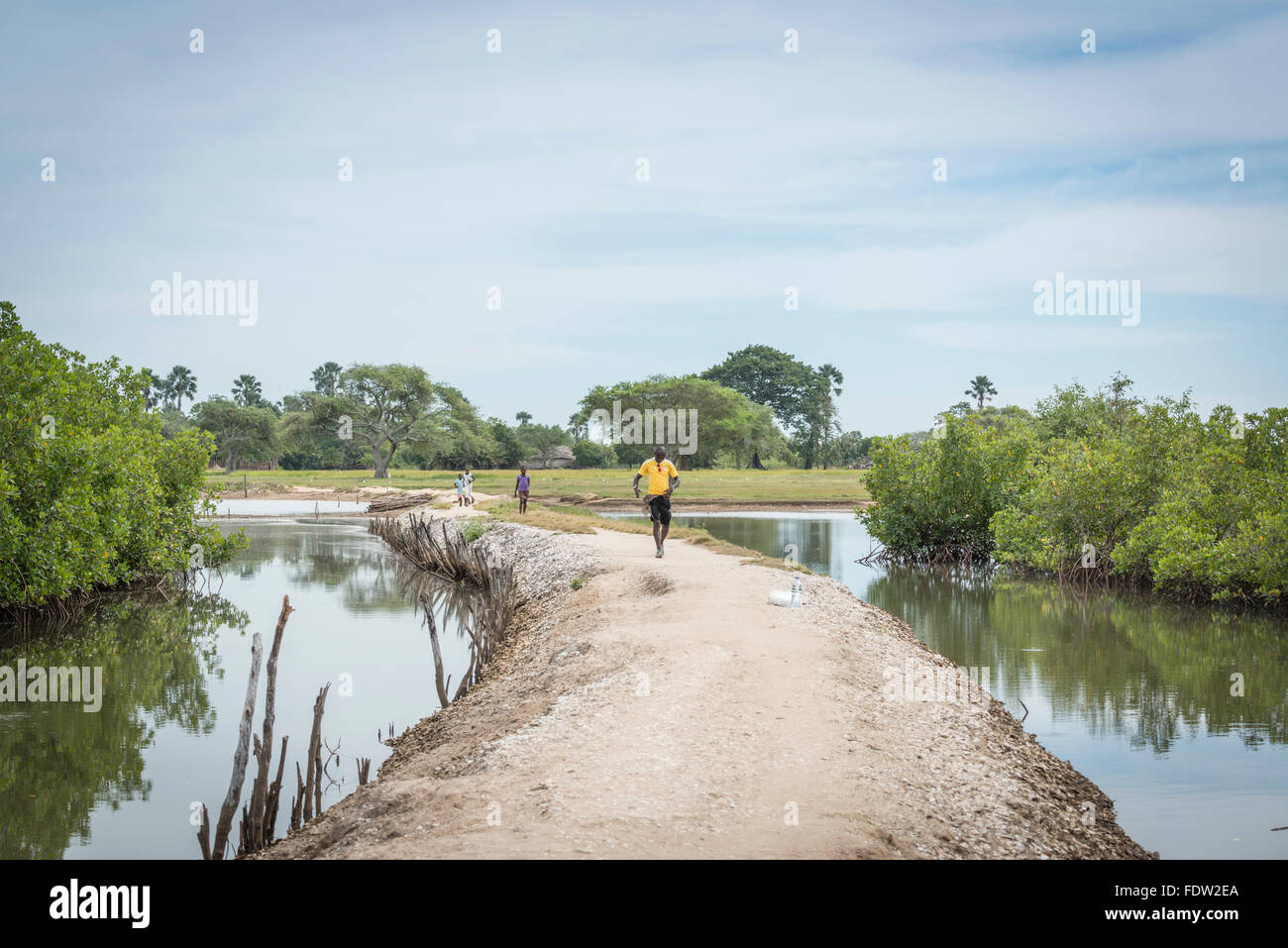 Kids pathway hi-res stock photography and images - Alamy