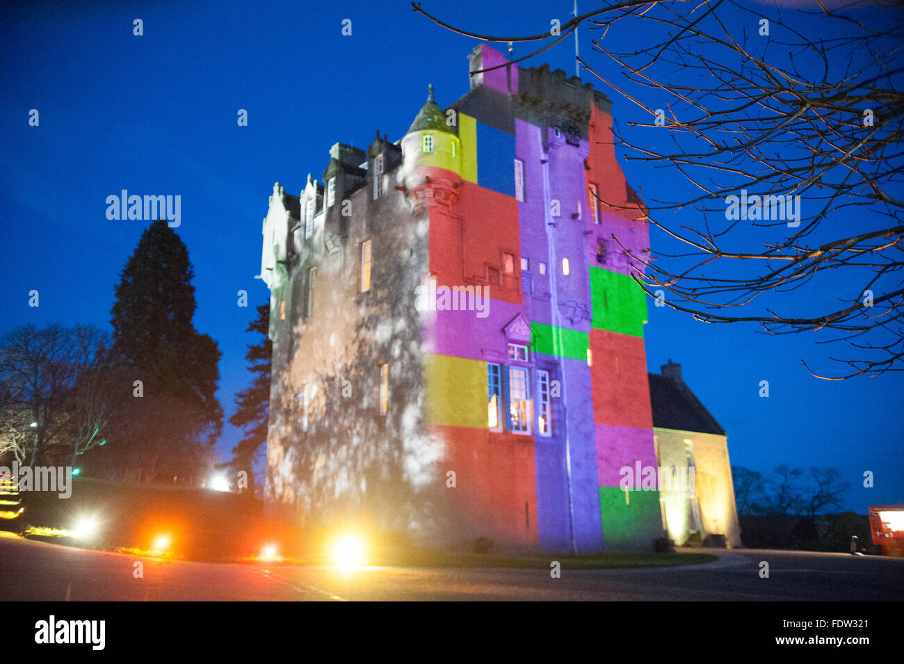 Lit castle hi-res stock photography and images - Alamy