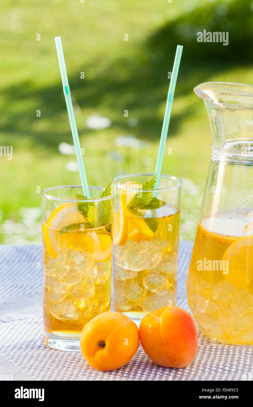 Refreshing cold drinks in hi-res stock photography and images - Alamy