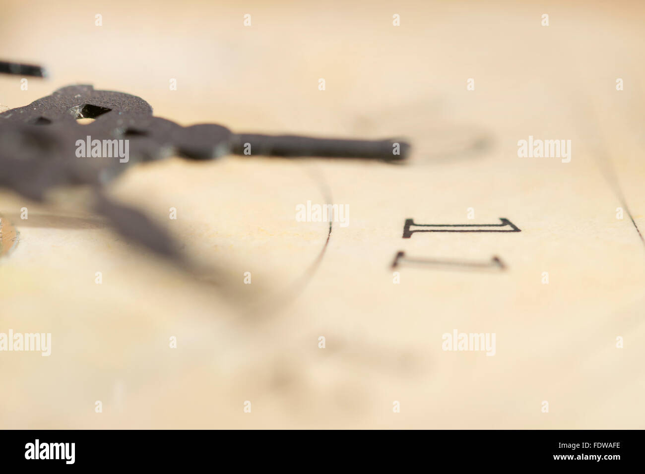 One hand clock hi-res stock photography and images - Alamy