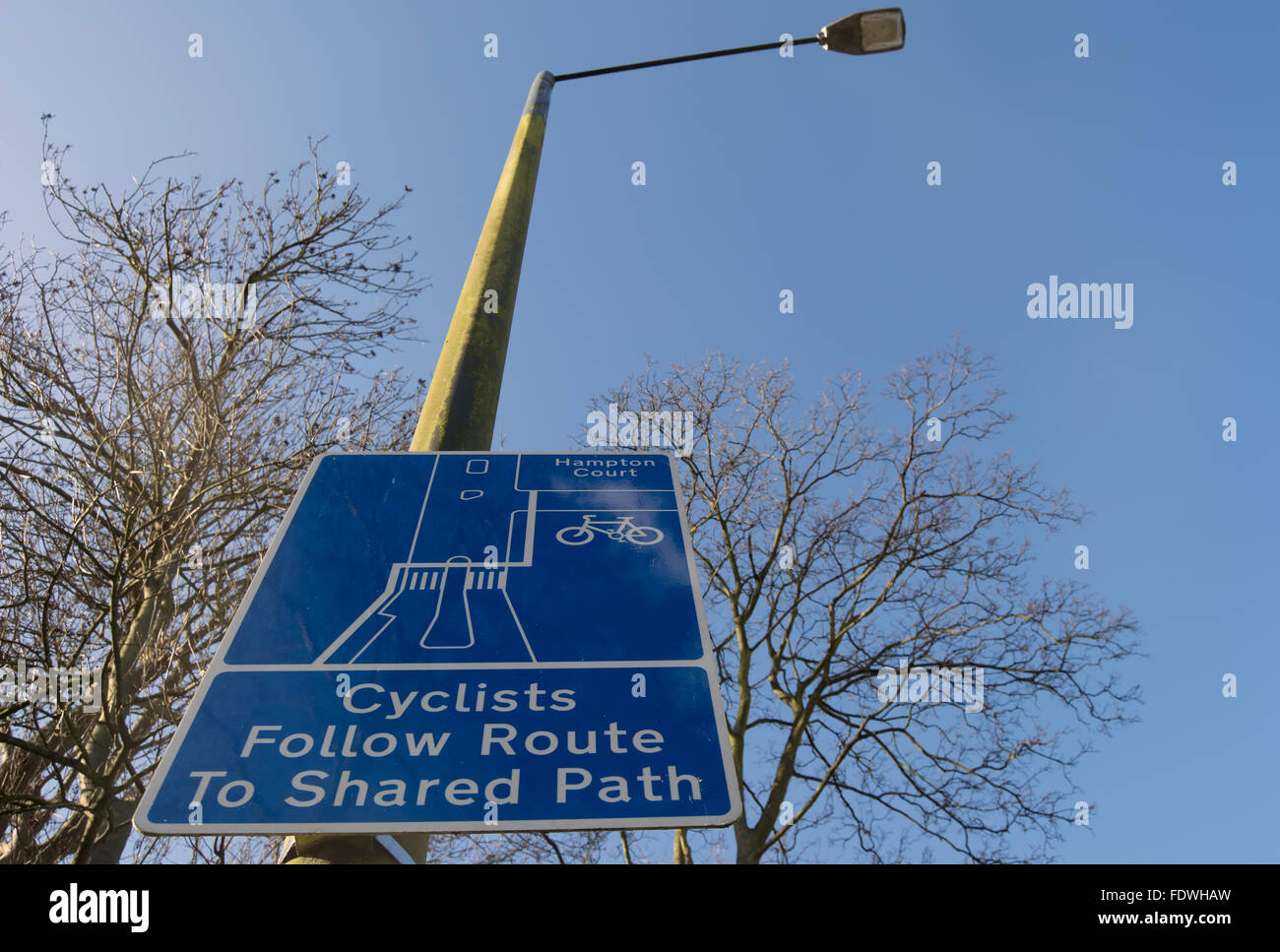 Shared path sign signs hi-res stock photography and images - Alamy