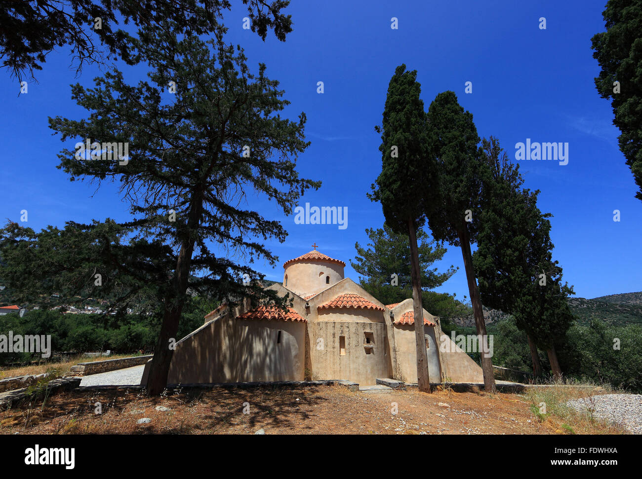 Crete, Byzantine church Panigia Kera with Kritsa, dreischiffige dome ...