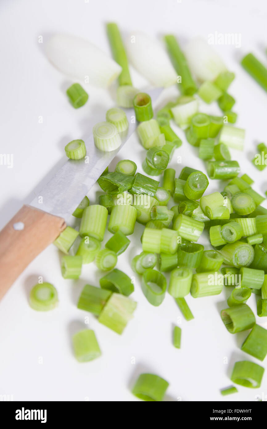 chopped scallions for cooking Stock Photo - Alamy