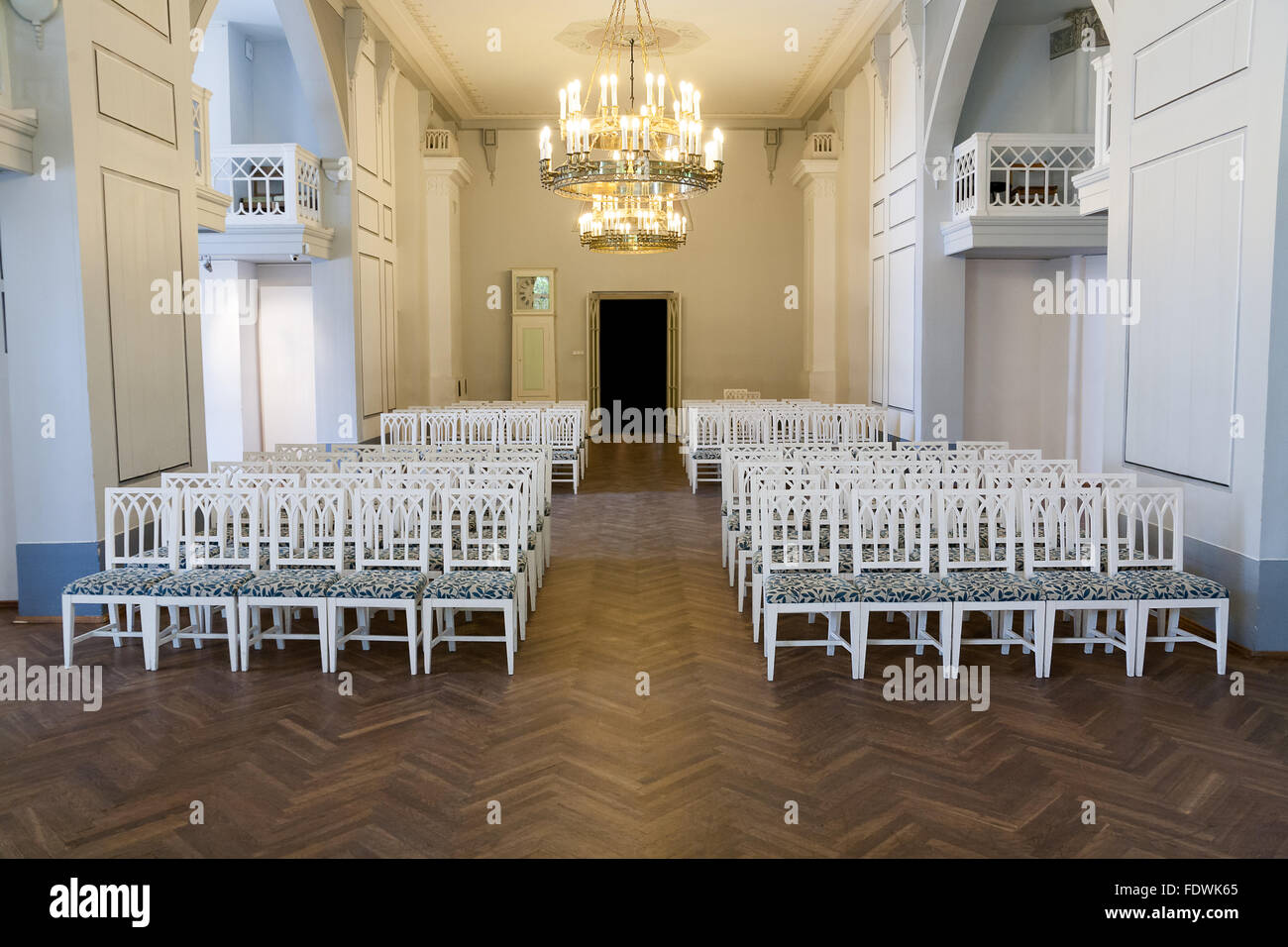 Empty podium auditorium hi-res stock photography and images - Alamy