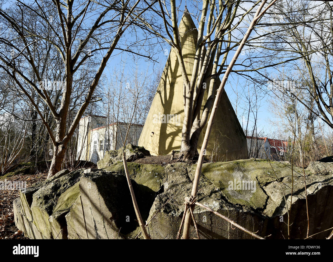 Deep underground military bunkers hi-res stock photography and images ...