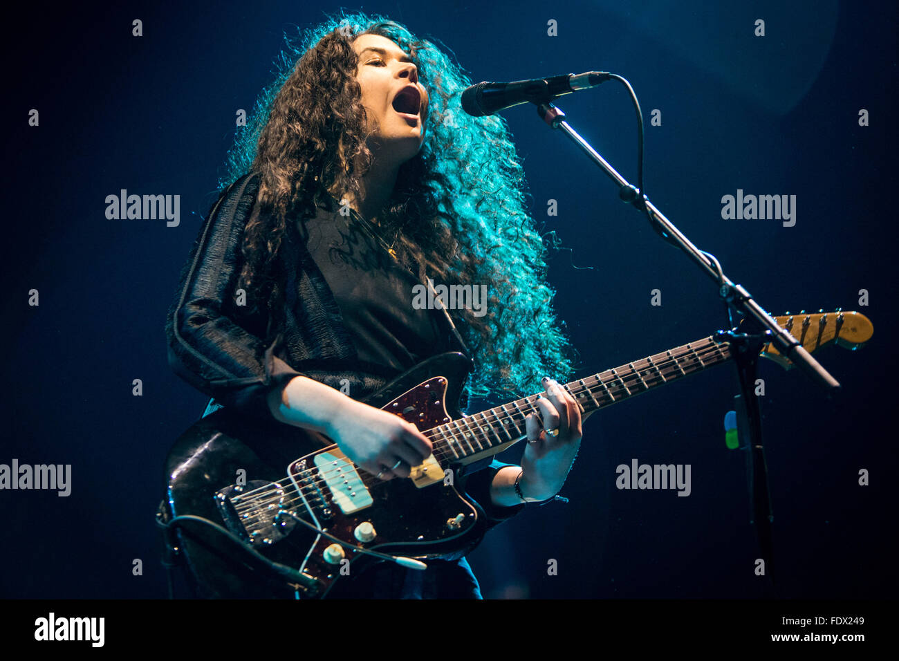 Sara hartman hi-res stock photography and images - Alamy